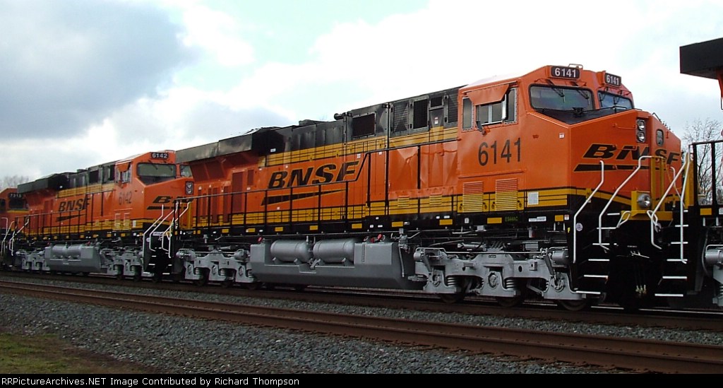 BNSF 6141
